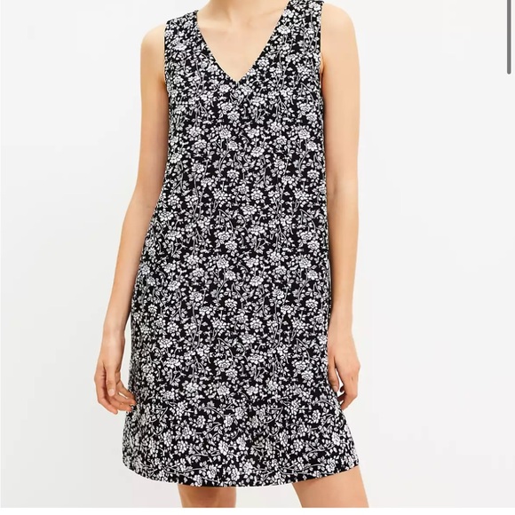 LOFT | Dresses | Loft Black And White Floral Dress Vneck | Poshmark